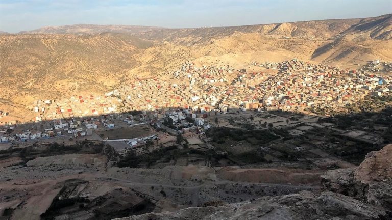 Tamraght Background - Tiziri Surf Maroc